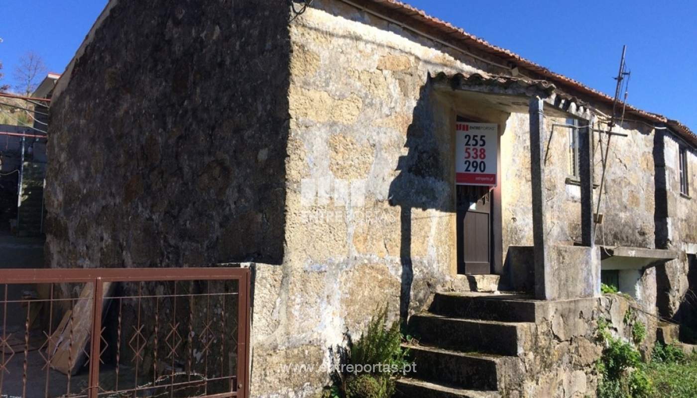 Venda Moradia para reconstruir, Cinfães